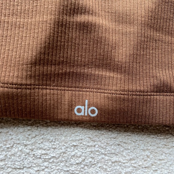 ALO Yoga | Tops | New Alo Yoga Ribbed Defined Long Sleeve Bra Crop Top ...